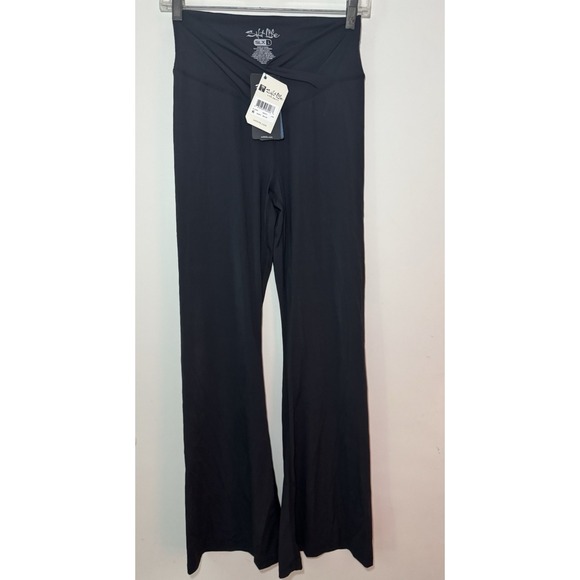 Salt Life | Pants & Jumpsuits | Saltlife Slx Uv Performance High ...